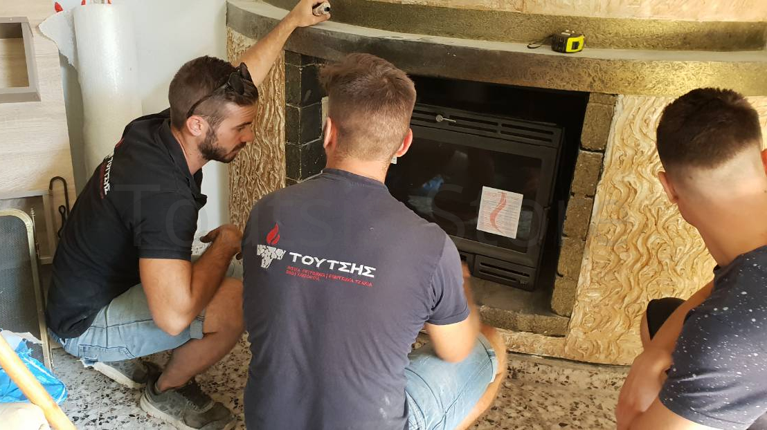 ΕΝΘΕΤΗ ΕΝΕΡΓΕΙΑΚΗ ΕΣΤΙΑ FER700 ΣΕ ΠΑΡΑΔΟΣΙΑΚΟ ΤΖΑΚΙ | ΤΟΥΤΣΗΣ