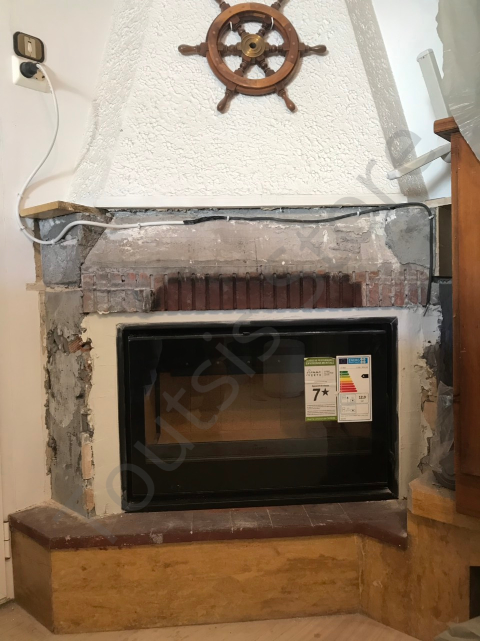 ΕΝΘΕΤΗ ΕΝΕΡΓΕΙΑΚΗ ΕΣΤΙΑ LACUNZA AR80 ΣΕ ΠΑΡΑΔΟΣΙΑΚΟ ΤΖΑΚΙ | ΤΟΥΤΣΗΣ