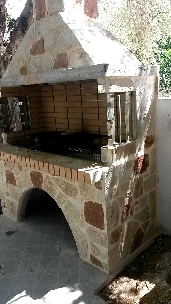 ΨΗΣΤΑΡΙΑ BBQ ΚΑΙ ΕΠΕΝΔΥΣΗ ΜΕ ΠΕΤΡΑ ΑΛΒΑΝΙΑΣ ΚΙΤΡΙΝΗ ΚΑΙ ΚΟΚΚΙΝΗ ...