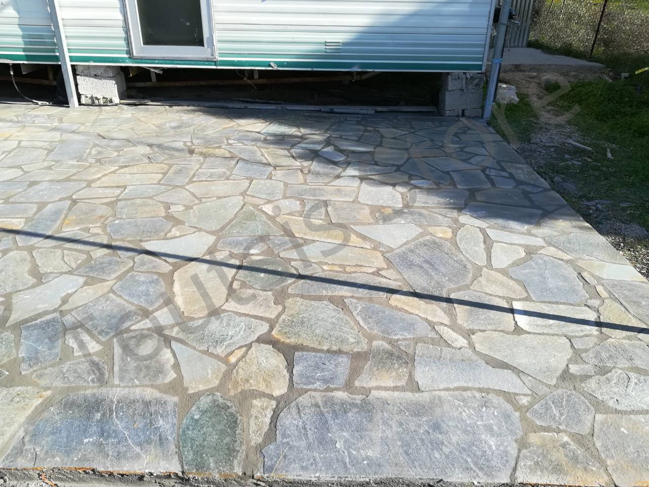 ΕΠΕΝΔΥΣΗ ΜΕ ΠΕΤΡΑ ΚΑΡΥΣΤΟΥ | ΤΟΥΤΣΗΣ