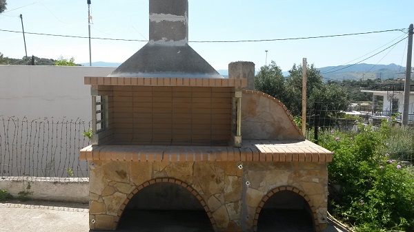 ΨΗΣΤΑΡΙΑ ΜΕ ΕΠΕΝΔΥΣΗ ΚΑΙ ΠΑΓΚΟ | ΤΟΥΤΣΗΣ