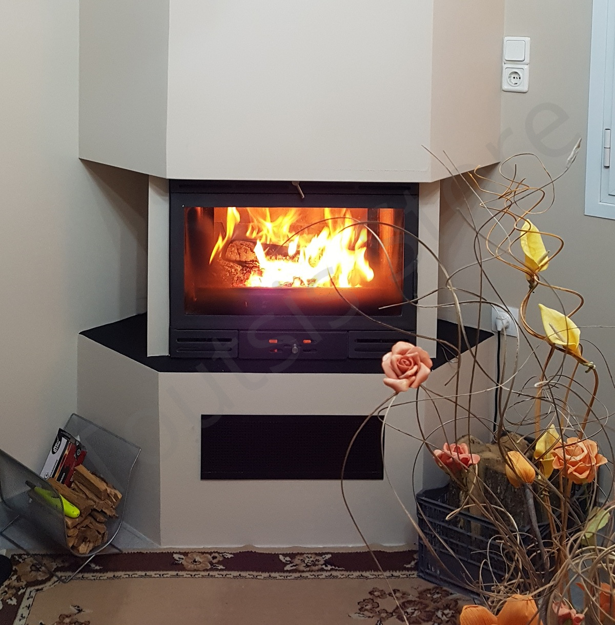 ΕΝΘΕΤΗ ΕΝΕΡΓΕΙΑΚΗ ΕΣΤΙΑ FERLUX 700 | ΤΟΥΤΣΗΣ