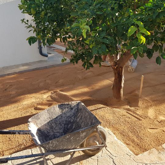 ΔΙΑΜΟΡΦΩΣΗ ΚΗΠΟΥ ΜΕ ΣΥΝΘΕΤΙΚΟ ΧΛΟΟΤΑΠΗΤΑ | ΤΟΥΤΣΗΣ
